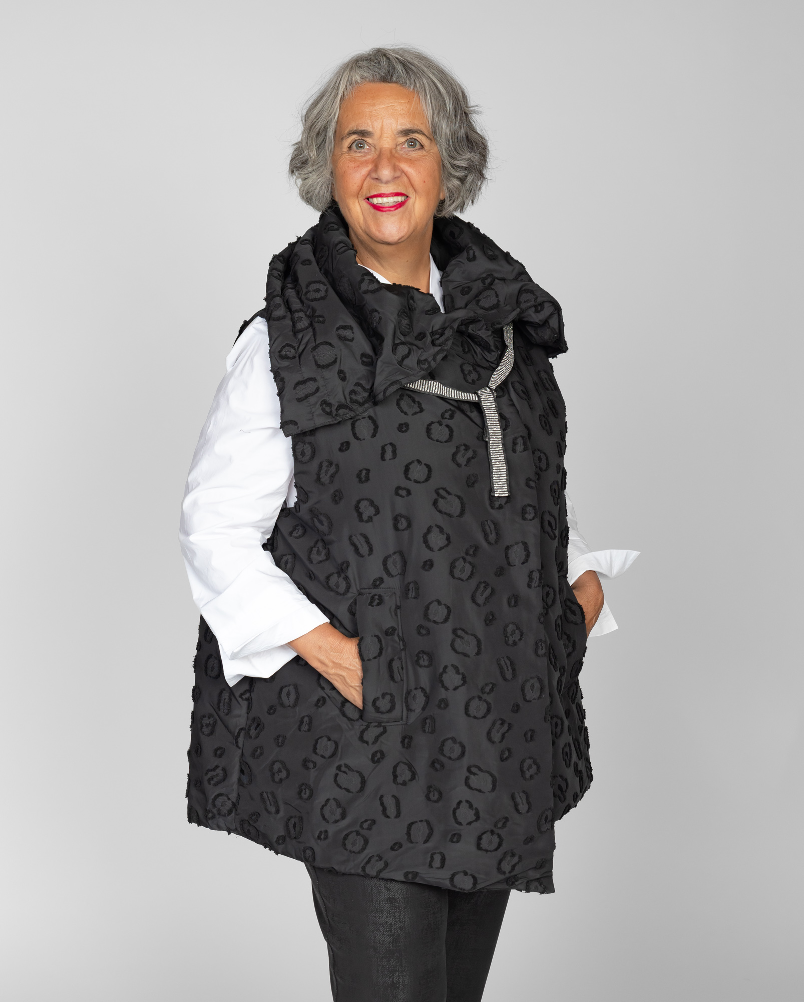 NOEN - Monochromatic Textured Printed Vest (89607-81295) - Oppen's
